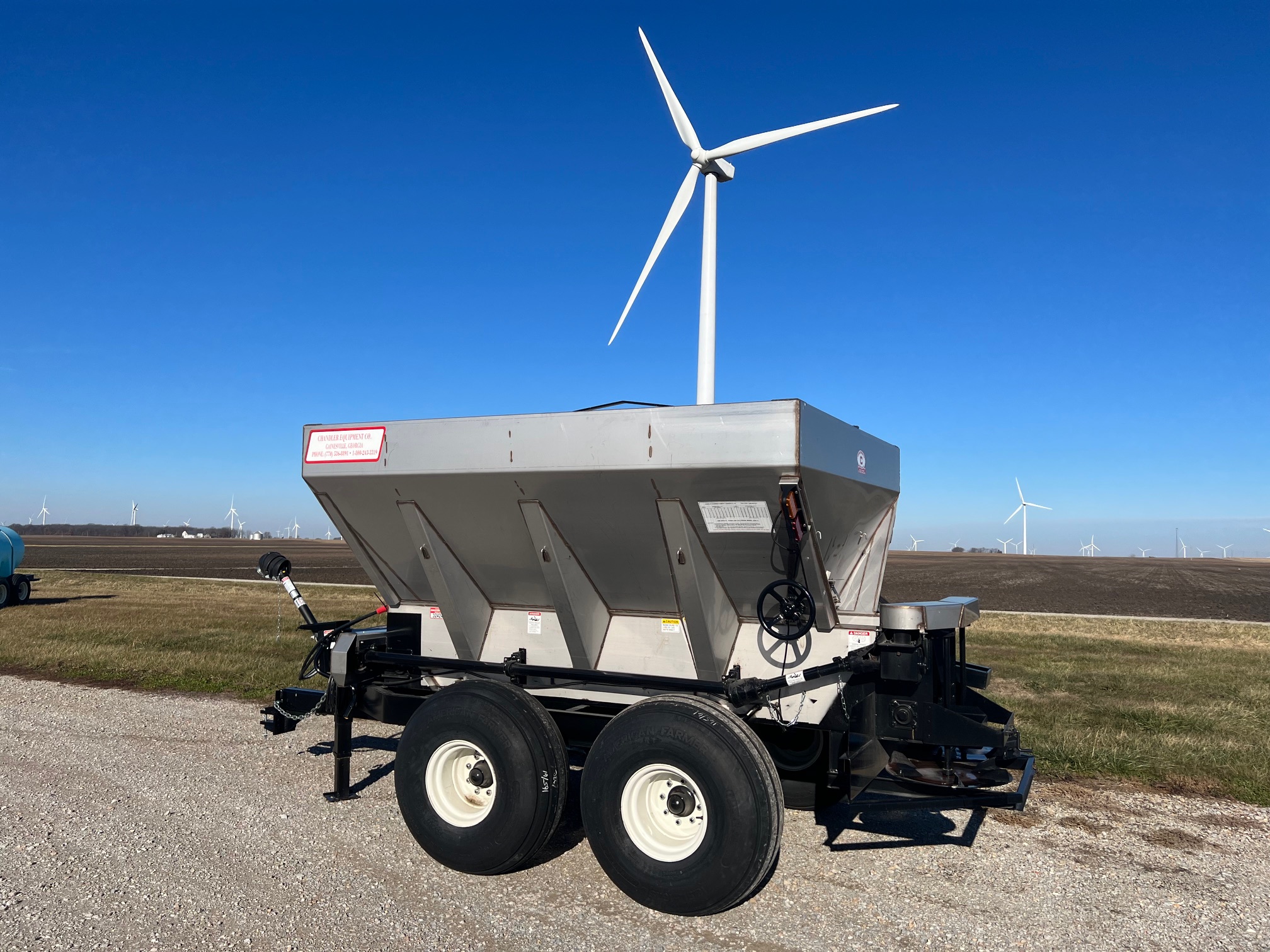 CHANDLER PT-16SS 8 TON PULL TYPE 304 SS HOPPER - 502-9997005