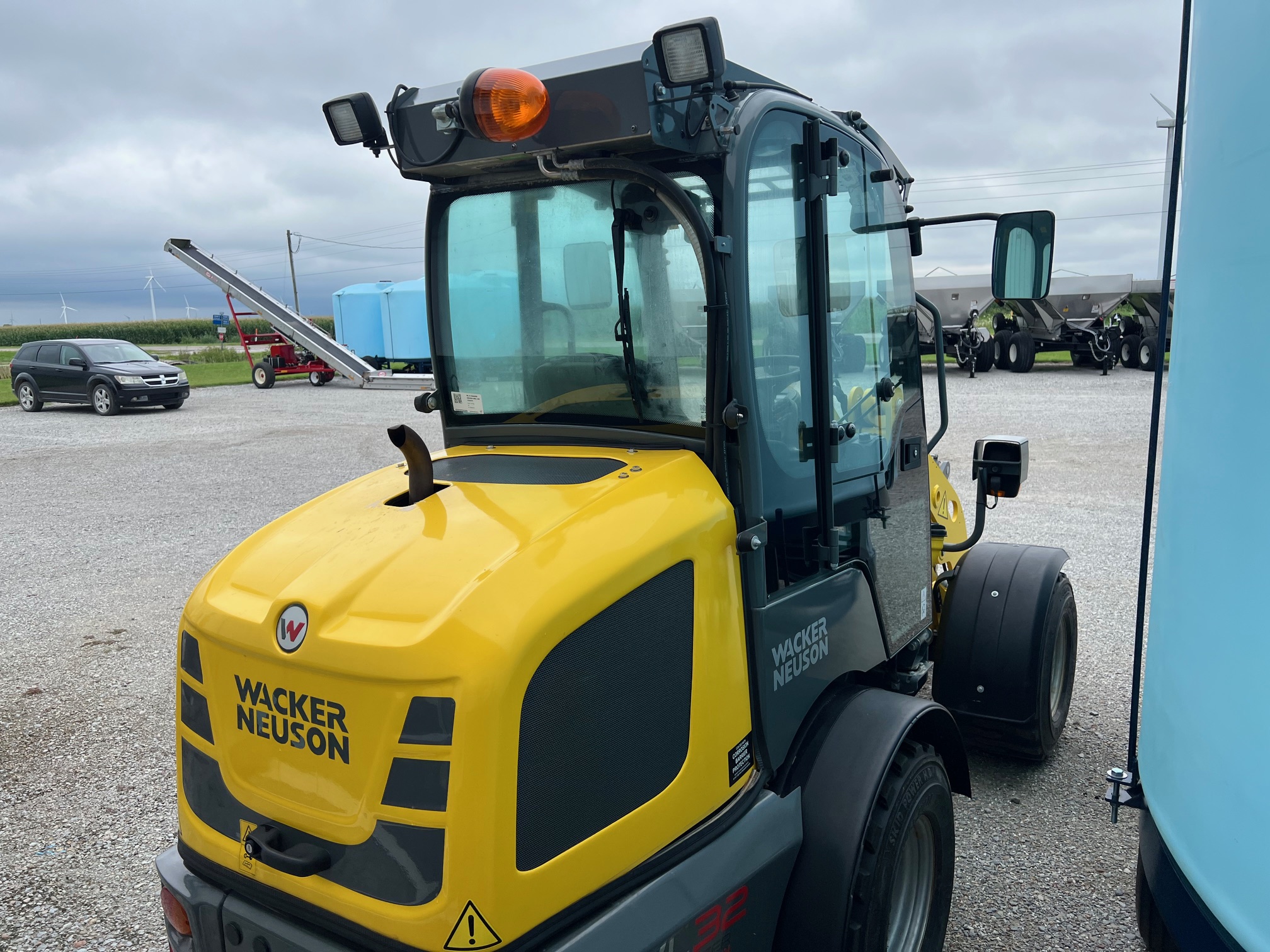 WL32 LOADER - 502-9997006